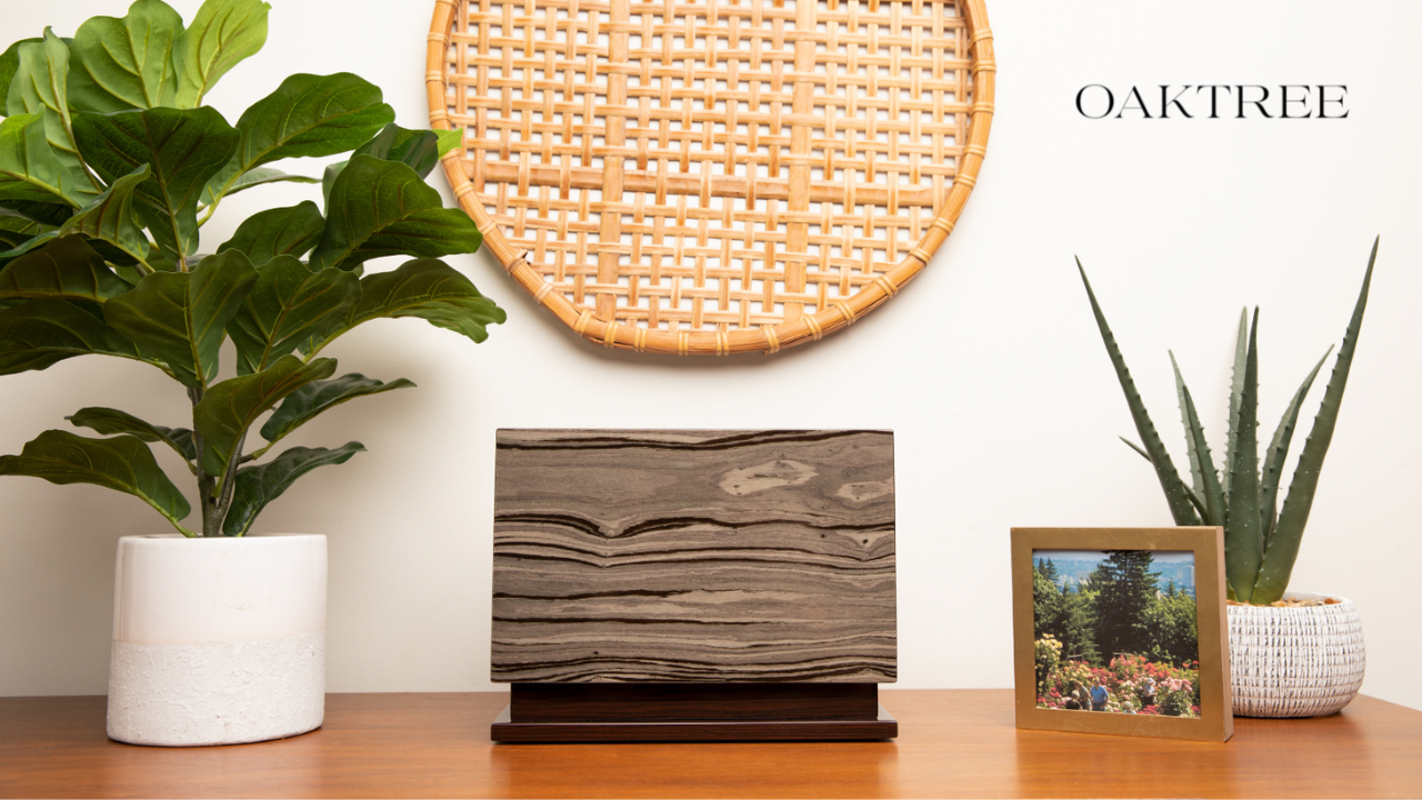 Heirloom-Quality Urns – Oaktree Memorials