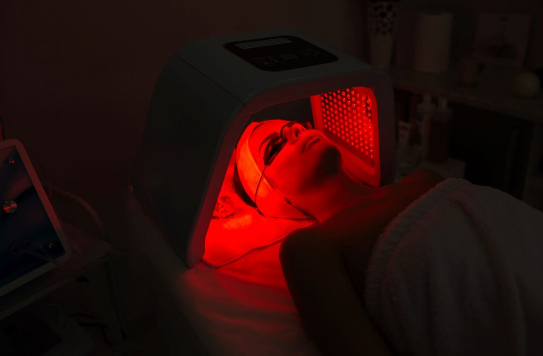 Light Therapy for Seasonal Depression & Grief – Oaktree Memorials