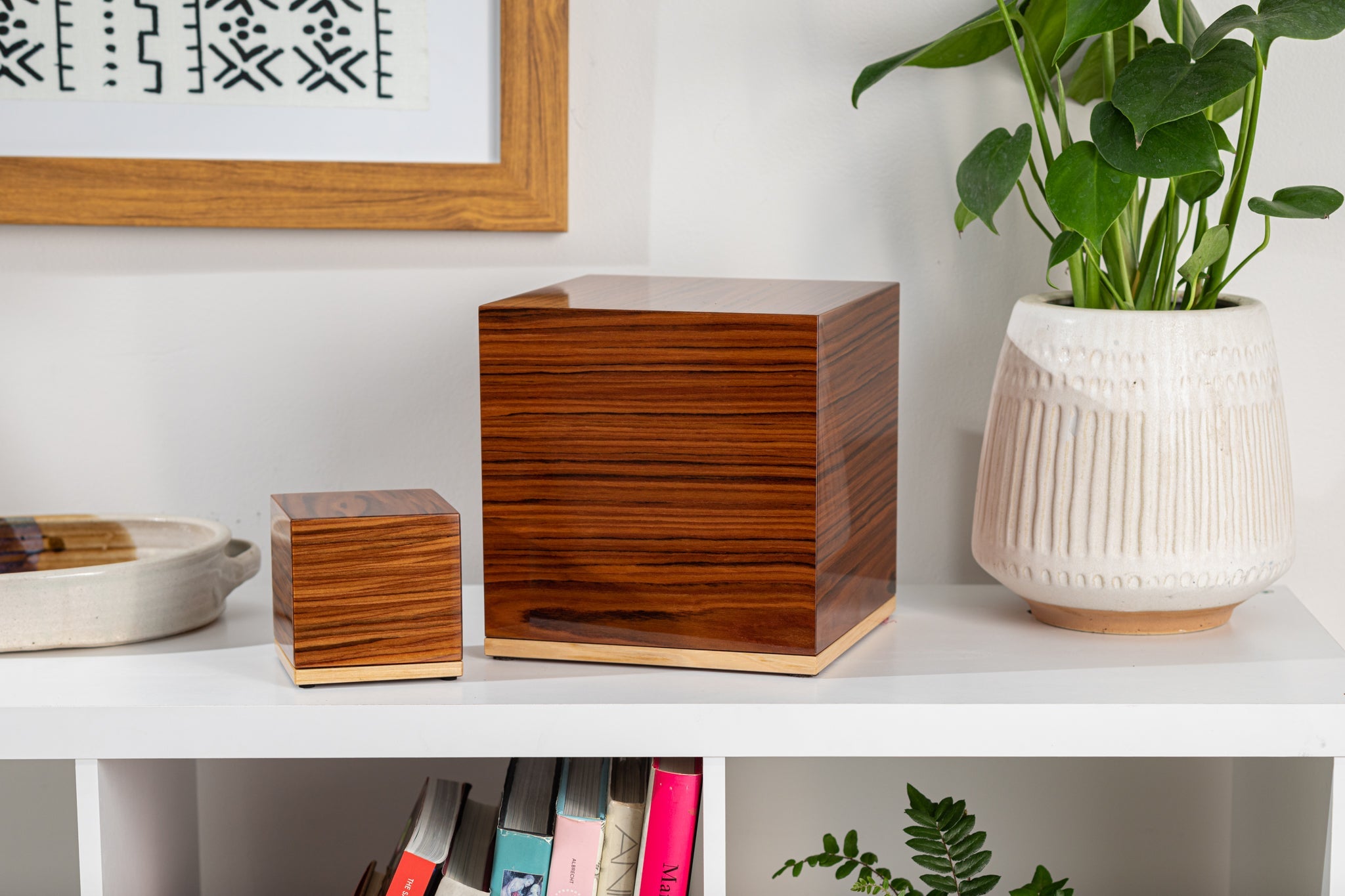 Exploring The Options: Types Of Urns For Ashes For Adults – Oaktree ...